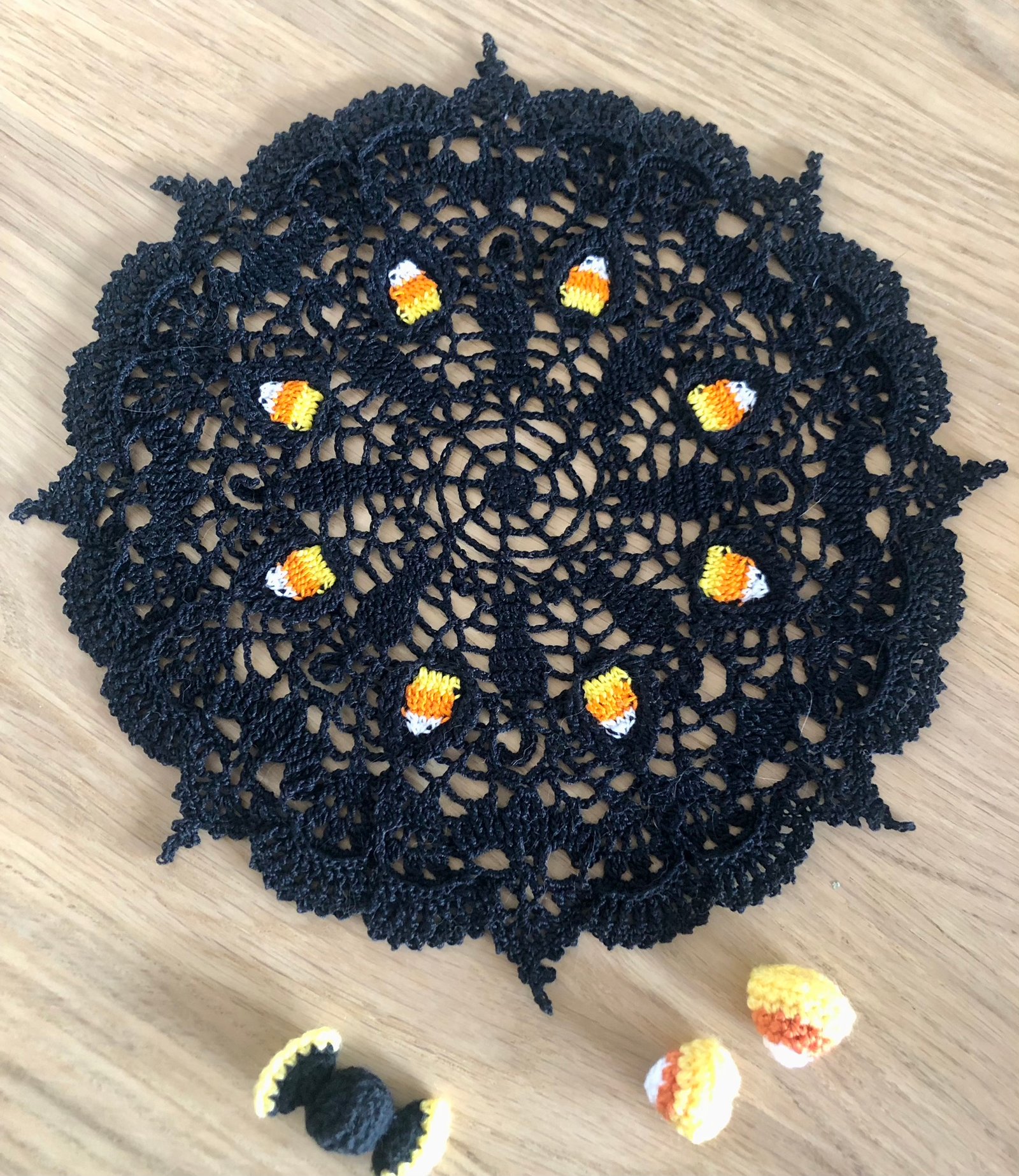 Crochet Doilies: Halloween Edition (Patterns Included)