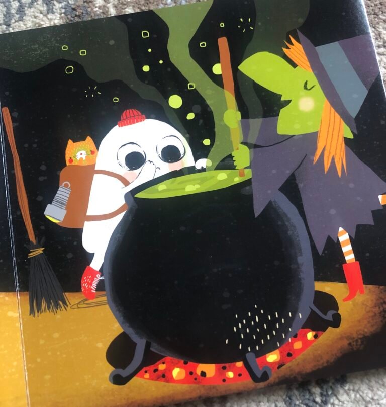 Children’s Bookshelves: Halloween Books (with Reviews)